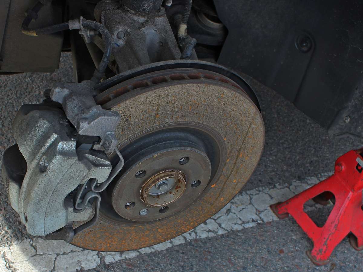 Heat Checking vs Structural Cracking in Brake Rotors | Trade-Level ...